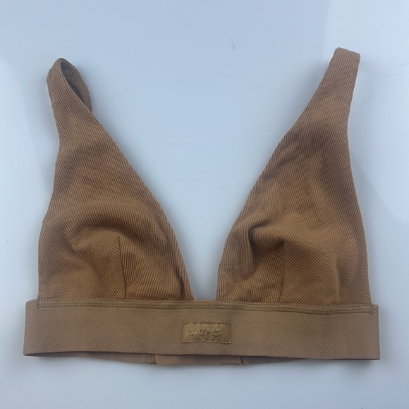 SKIMS | Intimates & Sleepwear | Skims Unpadded Bra S153 | Poshmark